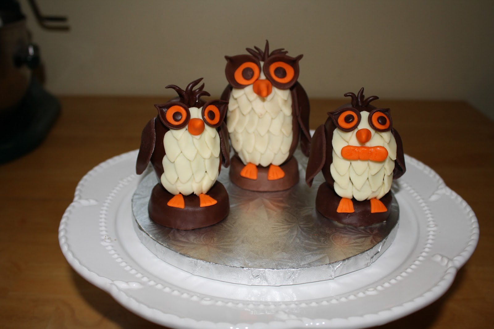 The Sugarcraft Place: Ozzie Owl and Friends!
